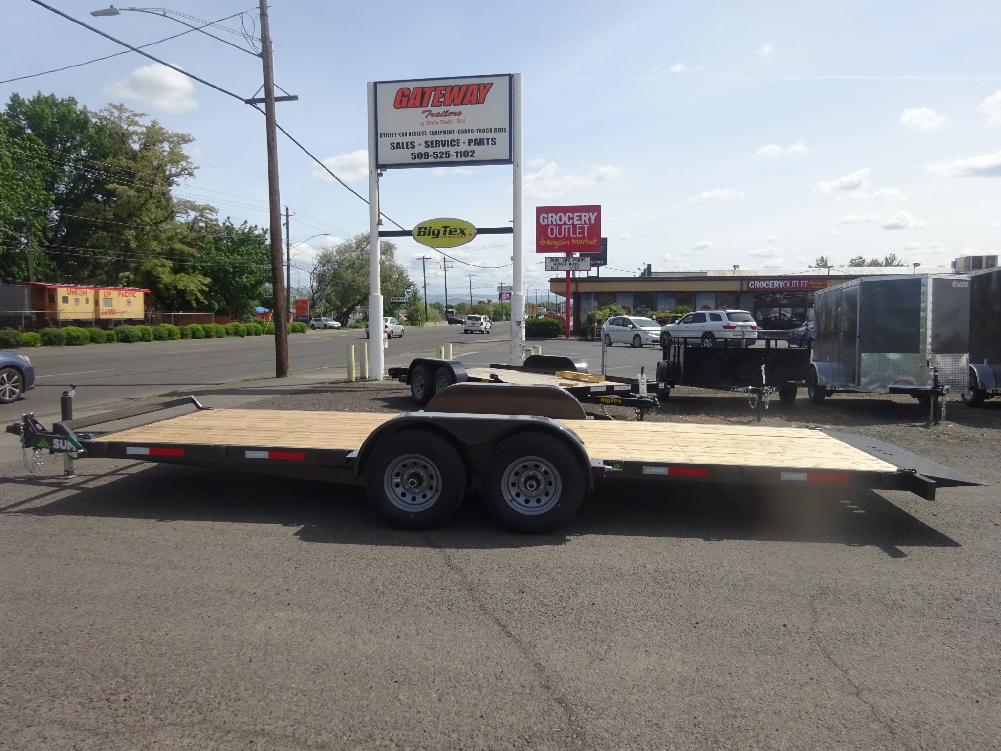 2026 Summit 7’x20′ Cascade Tilt Trailer *** FULL WEDGE APPROACH RAMP ...