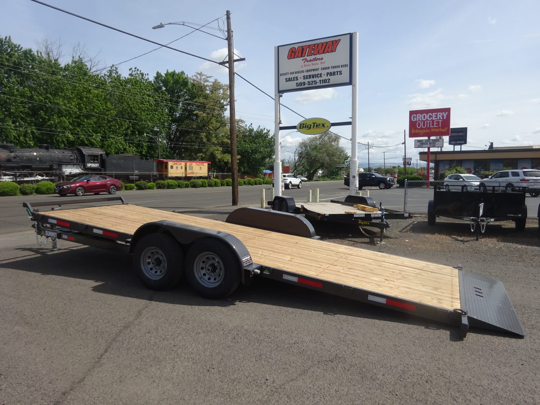 2026 Summit 7’x20′ Cascade Tilt Trailer *** FULL WEDGE APPROACH RAMP ...