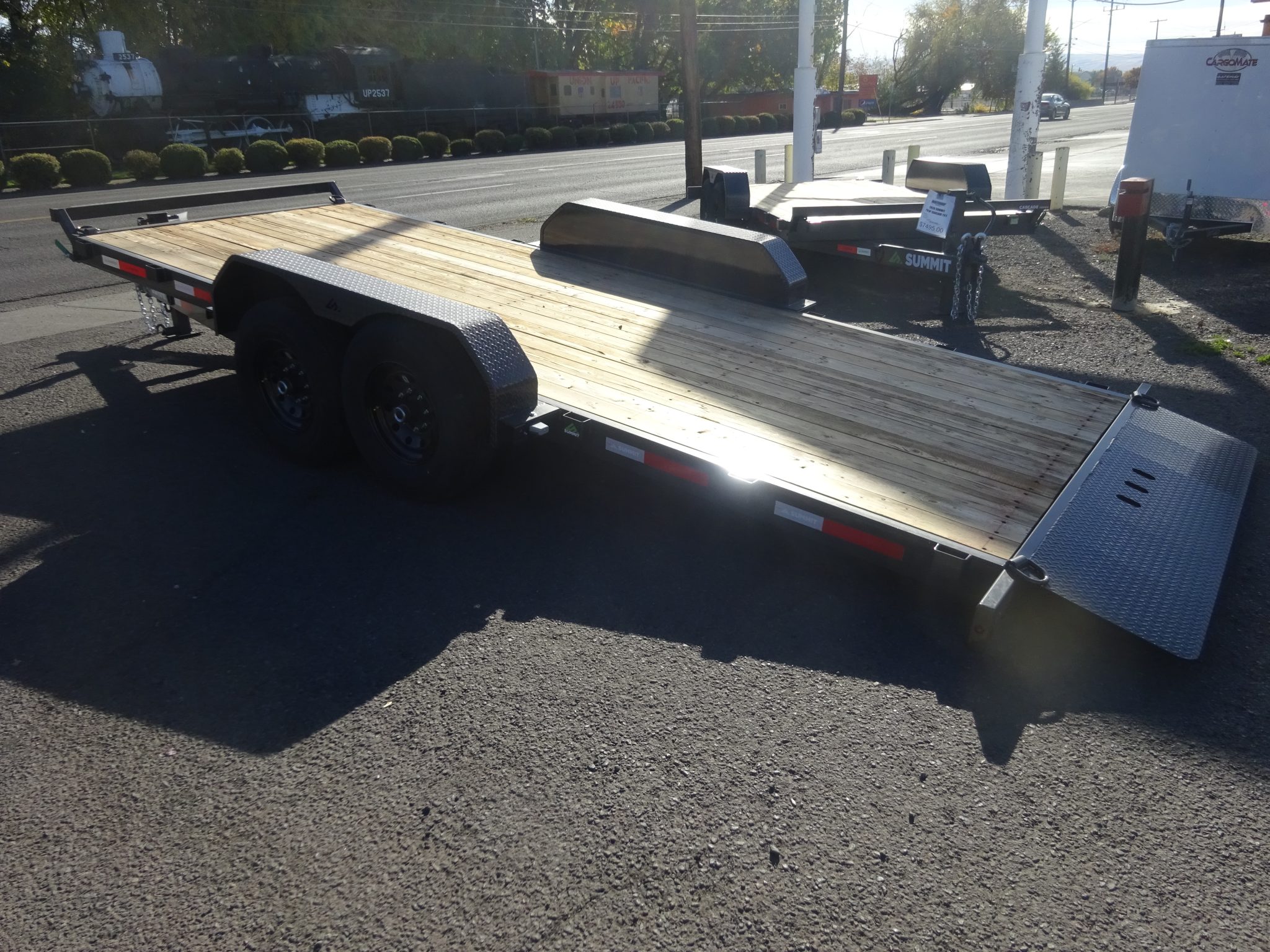 2026 Summit 7’x18′ Cascade Full Deck Tilt *** FULL REAR APPROACH RAMP ...